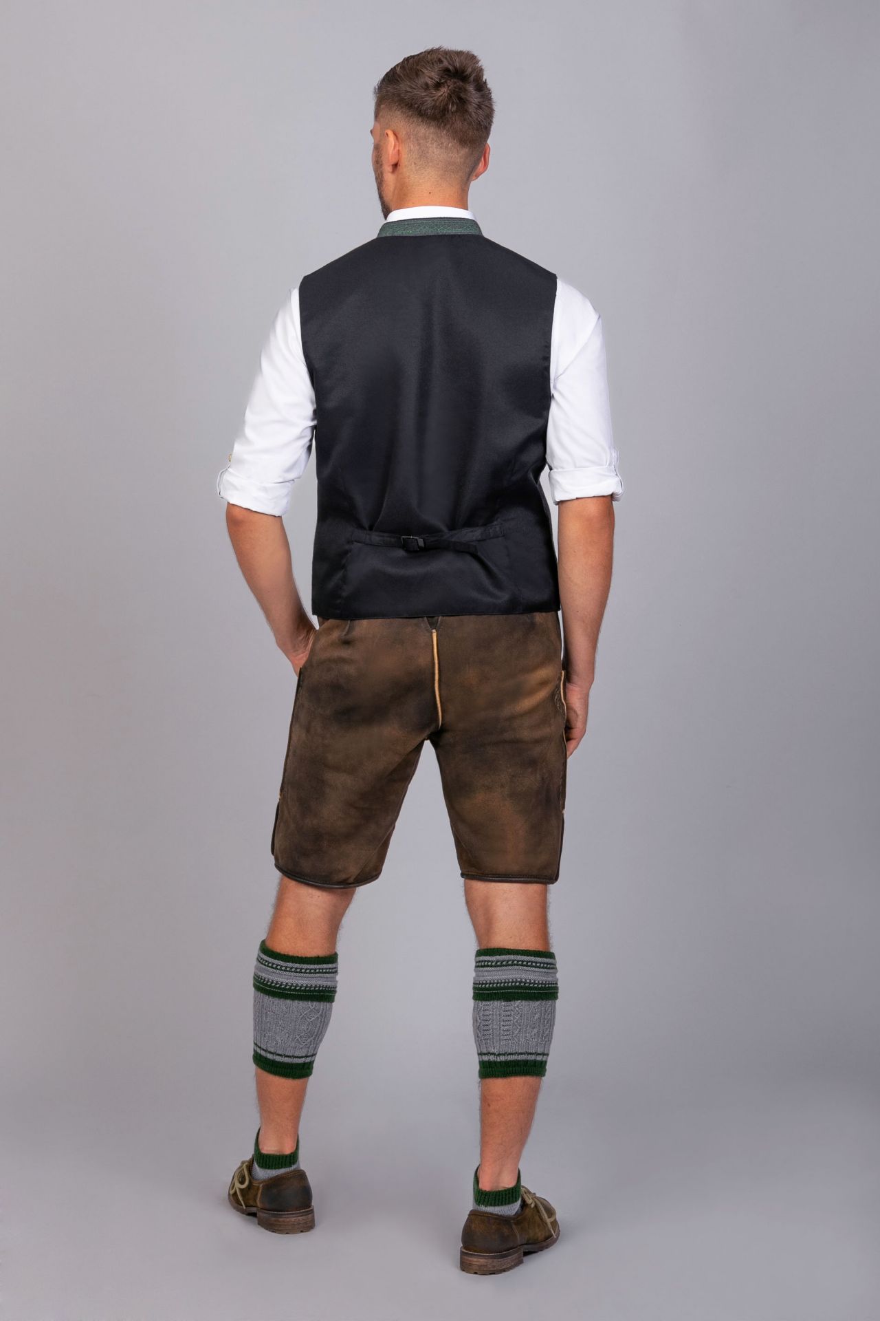 Kurze Hirschlederhose Josef | Rustikale Trachtenmode mit Charakter